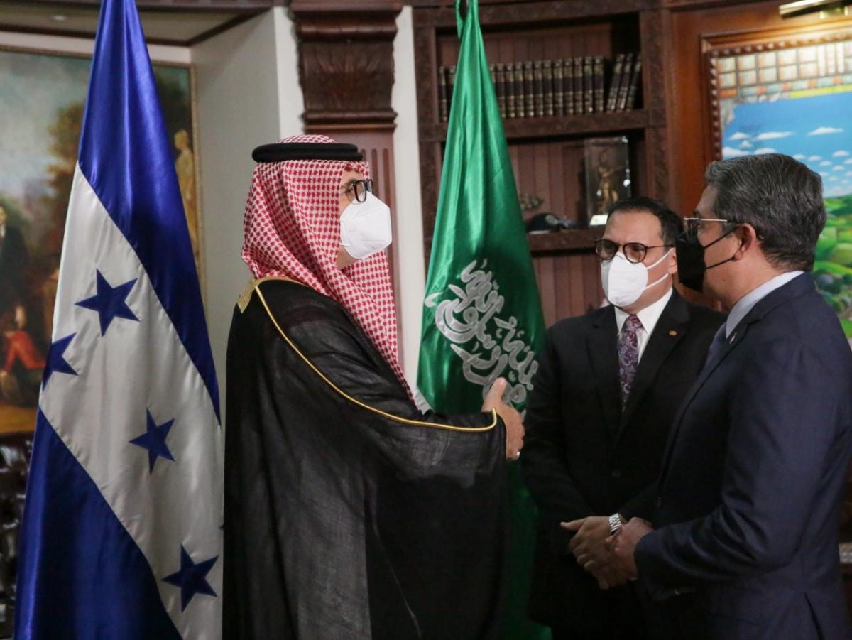 Nuevos embajadores de Arabia Saudita, Austria, Indonesia y Serbia ...